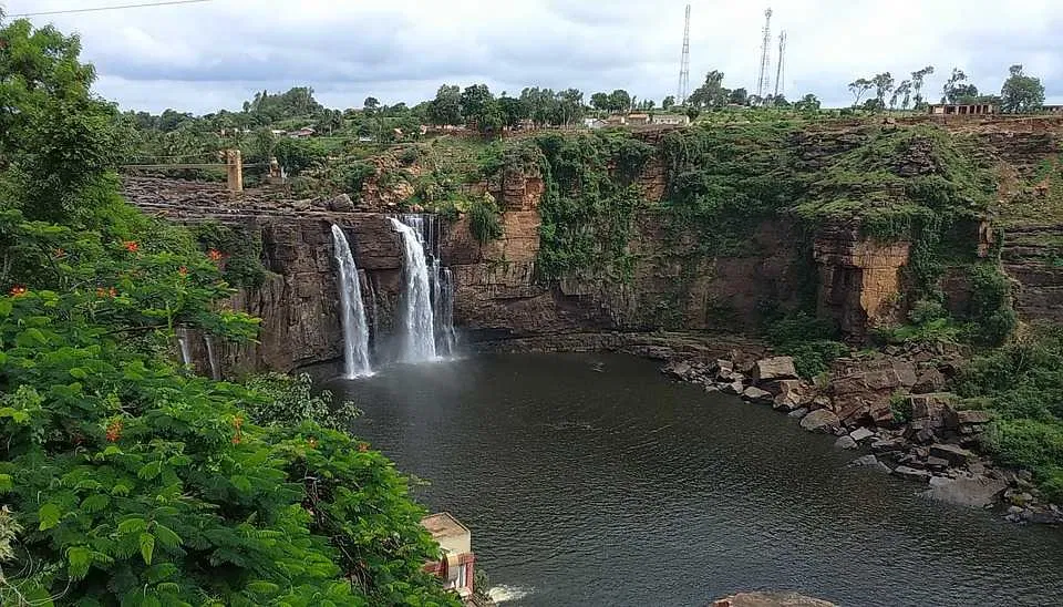 Cachoeira Vajrapoha 10 Most Beautiful Waterfall Treks In The Western
