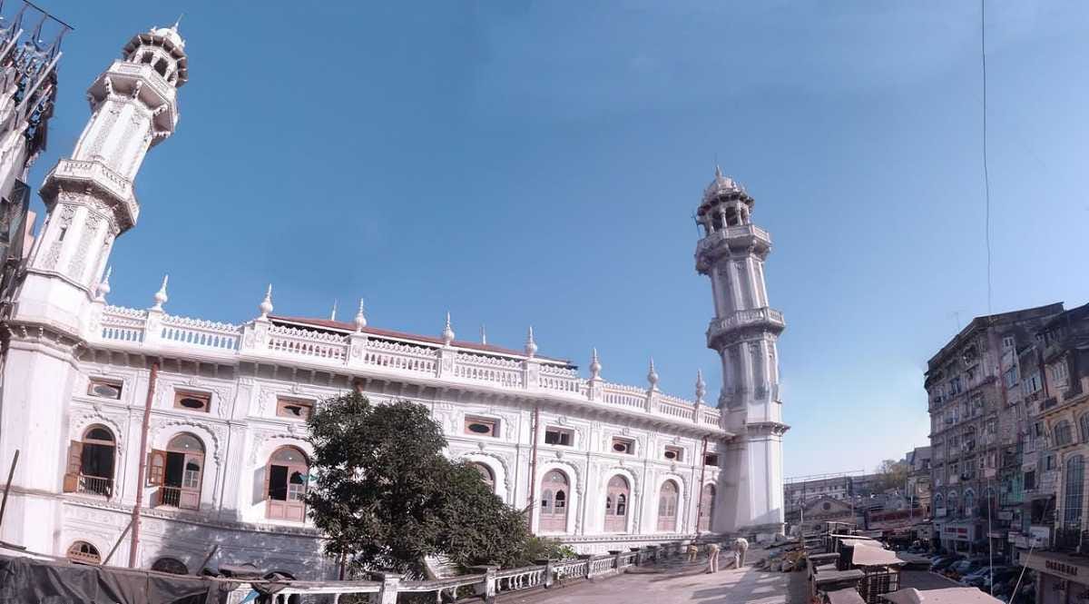 Visit Jama Masjid in Mumbai , Mumbai - A Complete Guide | Avathi