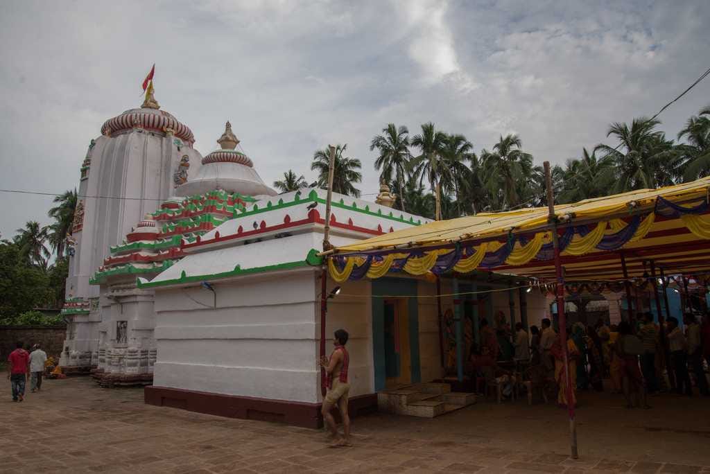 Explore the Majestic Jagannath Puri Temple , Puri - A Complete Guide ...